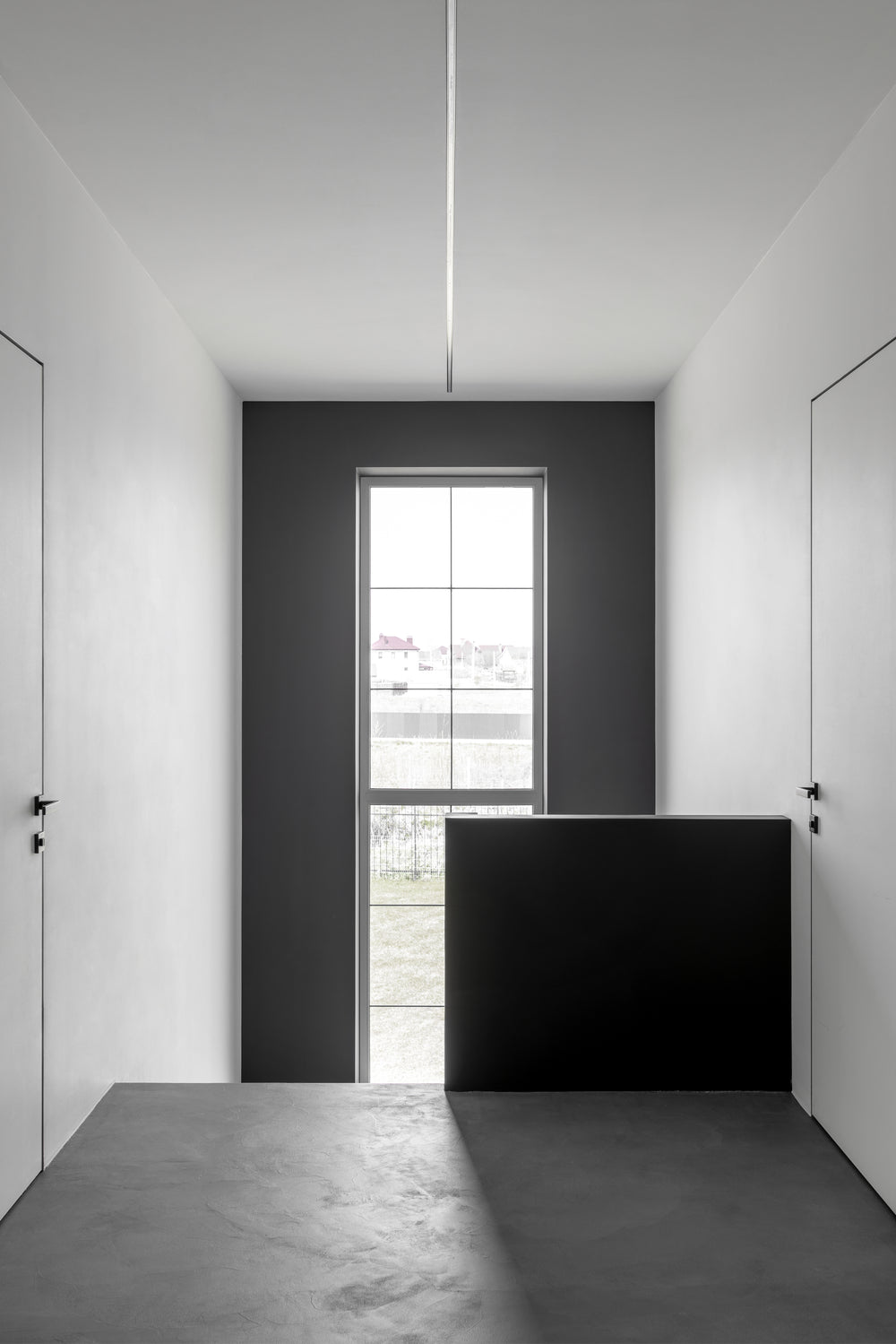 Minimalist - Victoria Yakusha